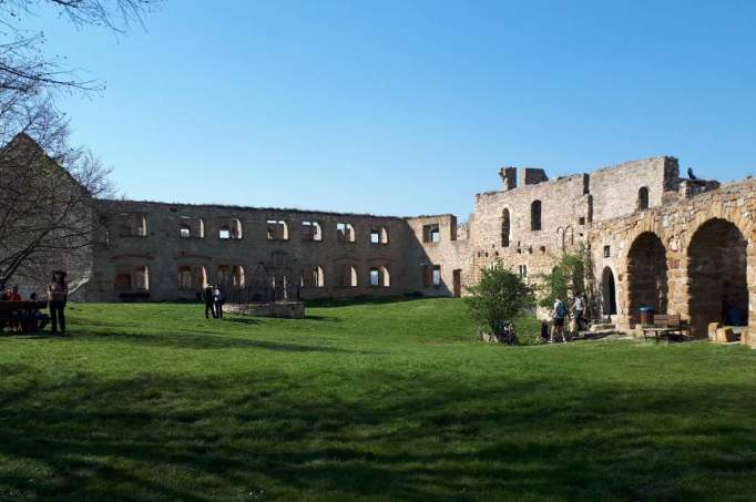 Local destination Gleichen Castle Ruins in Drei Gleichen - DOATRIP.de